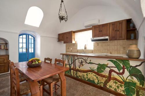 Amphitheater Cave Houses, Fira (precios actualizados 2025)
