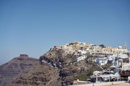 Amphitheater Cave Houses, Fira (precios actualizados 2025)
