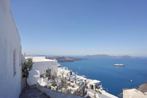 Amphitheater Cave Houses, Fira (precios actualizados 2025)