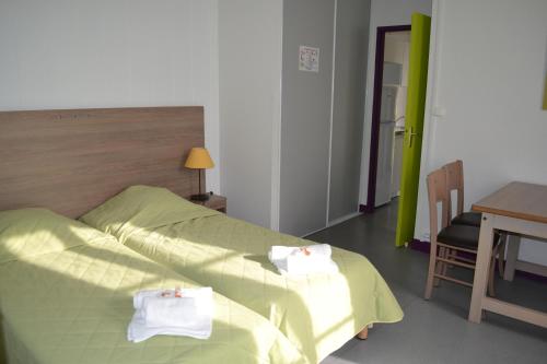 VVF Cantal Salers Vendes, Bassignac (updated prices 2025)