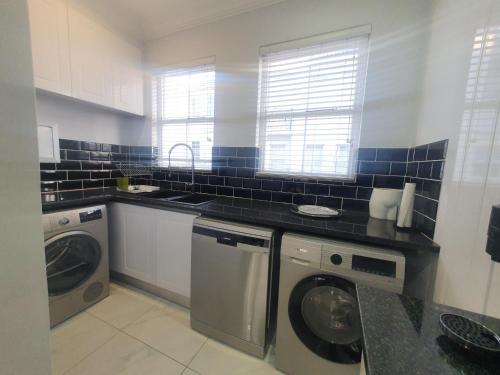 Royal Manor, Johannesburg (updated prices 2024)