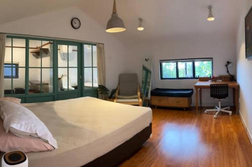 Loma-asunto 2 BR Tiny House Design by Dendy Darman Studio (Indonesia ...