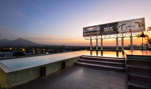 The Rich Jogja Hotel, Yogyakarta – Updated 2024 Prices