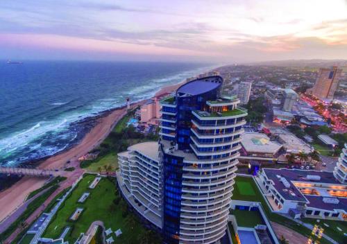 Pearls of Umhlanga Multi-Story Penthouse, Durban (updated prices 2024)