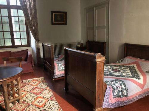 château de Paulignan, Trausse (updated prices 2024)