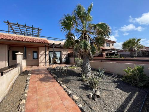 Adam Home Origo Mare, Lajares (updated prices 2025)