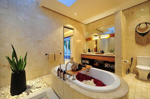 Villa Zensa @ The Residence Seminyak, Σεμινιάκ (ενημερωμένες τιμές για ...