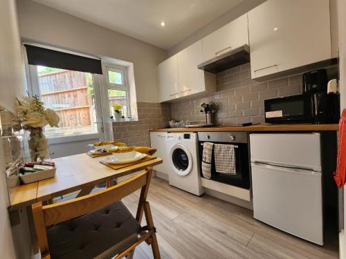 Cosy Studio Wembley Stadium Gem, Wembley (updated prices 2024)