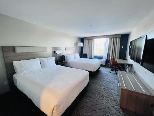 Holiday Inn Express Federal Way - Seattle South, an IHG Hotel, Federal ...