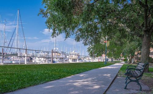 DoubleTree by Hilton New Bern - Riverfront, New Bern – Updated 2024 Prices