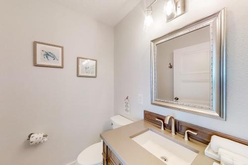 Oceanfront Oasis, Crescent Beach (updated prices 2024)