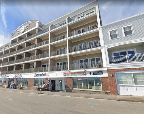 Hampton Beach OCEAN FRONT Condo at the Surf, Hampton (updated prices 2024)