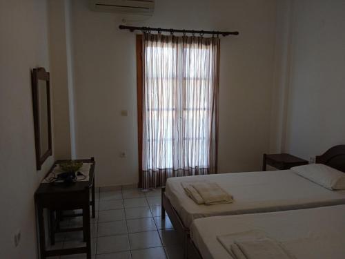 Aphrodite's Room on Santorini, Kamari (updated prices 2024)