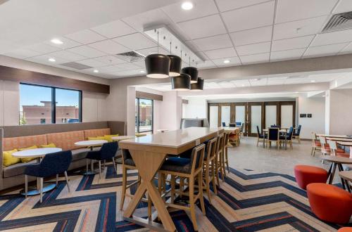 Hampton Inn Colorado Springs Northeast, Colorado Springs – Updated 2023 ...