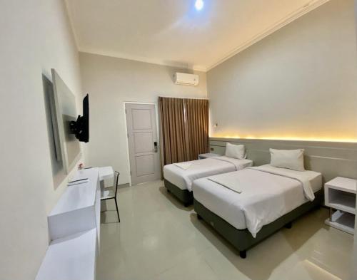 El Malik hotel Sumenep, Sumenep – Updated 2024 Prices