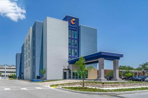 Comfort Inn & Suites New Port Richey Downtown District, New Port Richey ...