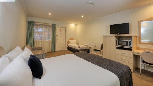Charles Rasp Motor Inn & Cottages, Broken Hill (updated prices 2025)