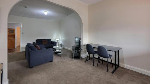 Charles Rasp Motor Inn & Cottages, Broken Hill (updated prices 2025)