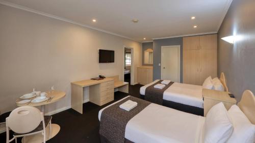Charles Rasp Motor Inn & Cottages, Broken Hill (updated prices 2025)