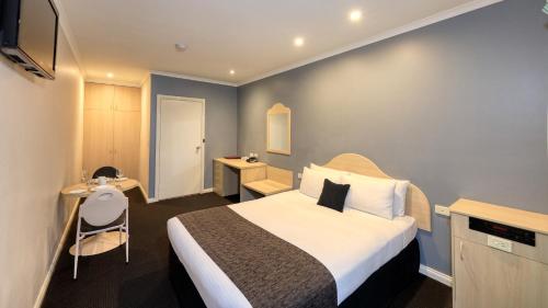 Charles Rasp Motor Inn & Cottages, Broken Hill (updated prices 2025)