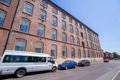 Ensuite Bedrooms with Shared Kitchen and Apartments at Simpsons Hall in ...