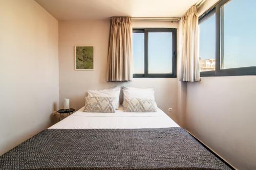 Navitas House, Athens (updated prices 2025)