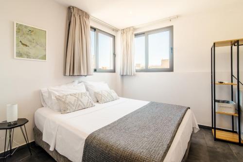 Navitas House, Athens (updated prices 2025)