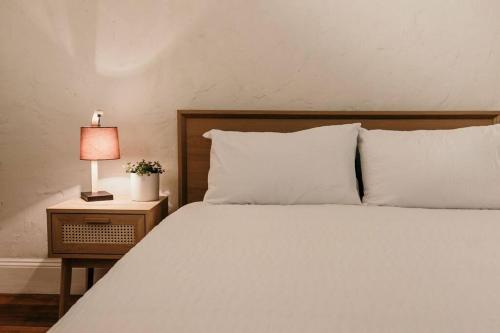 The Rose Turret, Warrnambool (updated prices 2025)