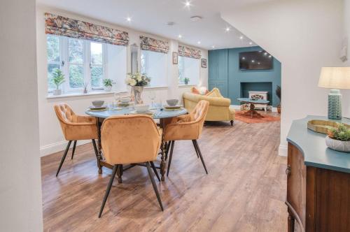 The Lodge - 2 Bedroom Cottage - Princes Gate, Ludchurch (updated prices ...