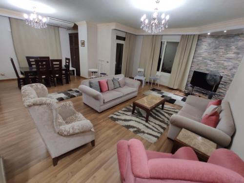 Degla square, El Cairo – Precios actualizados 2023