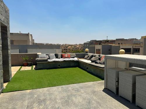 Rooftop Apartment with Terrace, Sheikh Zayed (preços atualizados para 2024)