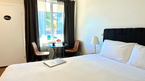 Seven Inn, Wagga Wagga (updated prices 2024)