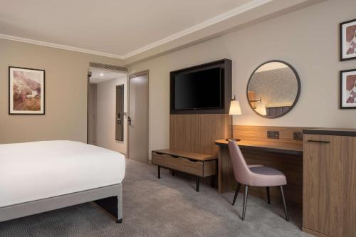 DoubleTree by Hilton Dartford Bridge, Dartford (updated prices 2024)