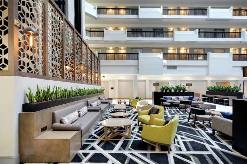 Embassy Suites by Hilton Atlanta Perimeter Center, Atlanta – Updated ...