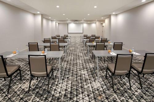 Embassy Suites by Hilton Atlanta Perimeter Center, Atlanta (updated ...