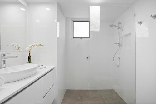 ULTIQA Burleigh Mediterranean Resort, Gold Coast (updated prices 2025)