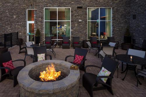 Hampton Inn & Suites-Asheville Biltmore Village, NC, Asheville ...
