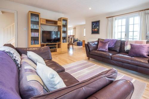 Windrush Lake 55 & 56, The Lodge, South Cerney (updated prices 2024)