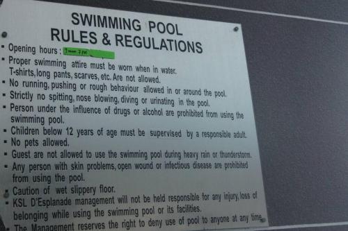 Nice Holiday Space at KSL D'Esplanade Residence, Johor Bahru with TV ...