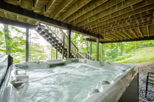 Beagle Bay, McHenry (updated prices 2024)