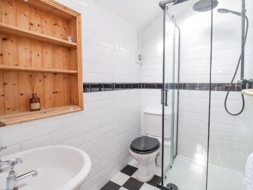 Sunrise House, Lowestoft (updated prices 2024)