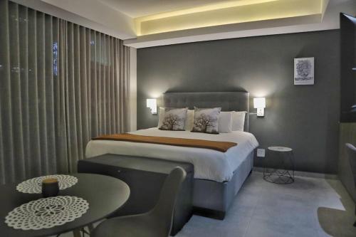 Foreshore Winks Patio 401, Cape Town (updated prices 2025)