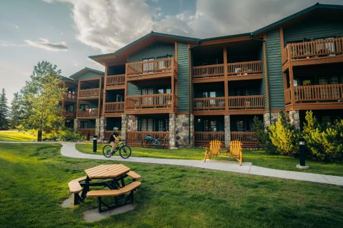 Lake Louise Inn, Lake Louise – Updated 2023 Prices