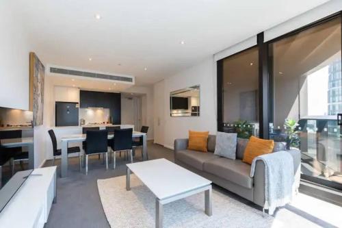 Prima Tower, Melbourne (updated prices 2024)