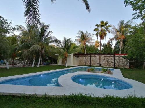 Marysol beachfront next to nomads d7, Isla Mujeres (updated prices 2024)