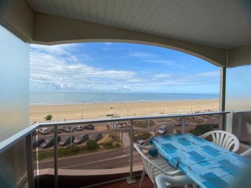 saint jean de mont, Superbe studio balcon face mer, Saint-Jean-de-Monts ...