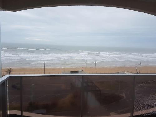 saint jean de mont, Superbe studio balcon face mer, Saint-Jean-de-Monts ...