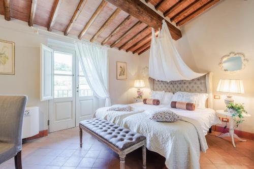 Maria Farmhouse Apartment in Wine Resort in Lucca, Lucca (updated ...