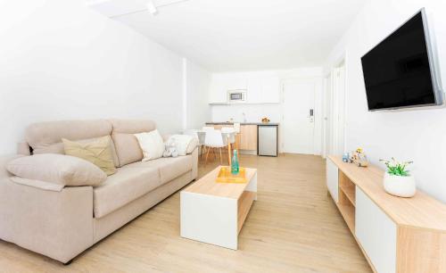 Ona Alborada, Costa Del Silencio – Updated 2023 Prices