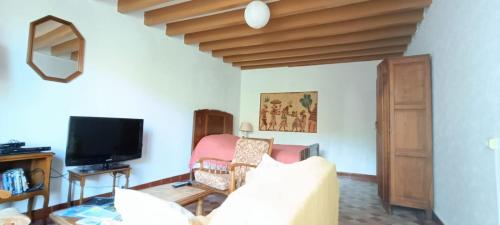 La maison de Grand Mère, Nouans-les-Fontaines (updated prices 2024)